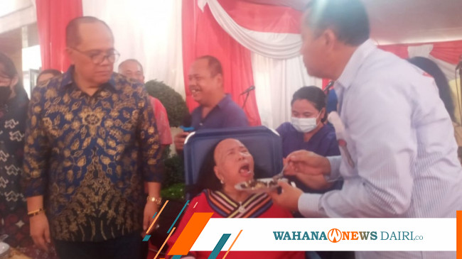 Beberapa Pengacara Ternama Hadiri Syukuran Ultah Junimart dan Juniver Girsang - Wahana News Dairi
