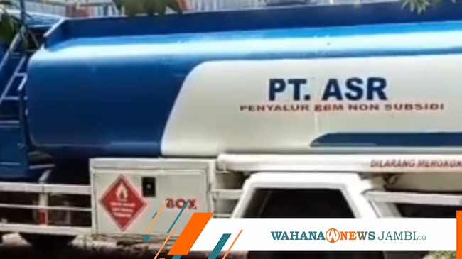 Gudang BBM Ilegal di Kota Baru Kembali Beroperasi , Mobil PT ASR Keluar ...