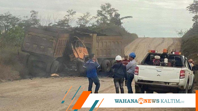 Kecelakaan Maut, Seorang Sopir Tewas, Benturan Keras Tabrakan Adu Kambing Dua Truk - Wahana News ...