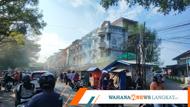 Kabel Listrik PLN Putus, Nyaris Ratakan Ruko di Tanah Lapang Merdeka ...