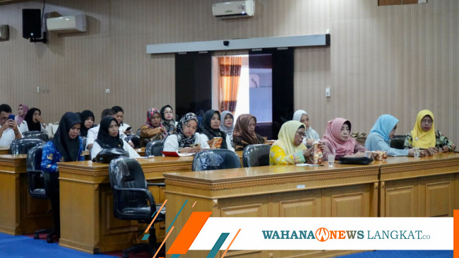 Asisten Pemerintahan Binjai Aldi Agustian, S.Sos Bersama Ibu Kadis P3AM Memimpin Rapat Persiapan ...