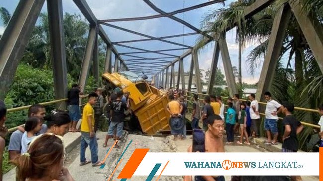 Ini Penjelasan Dinas PUPR Sumur Pasca Ambruknya Titi Besi Batang Serangan. - Wahana News Langkat