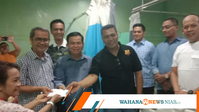 Bupati Ya'atulo Gulo Bersama Forkopimda Besuk Jurnalis yang Dirawat di ...