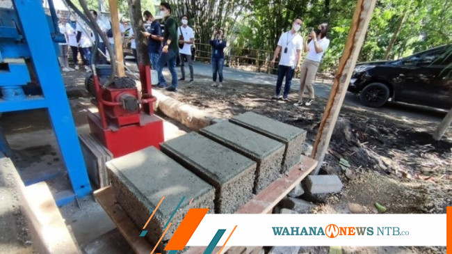 UKM di Lombok Produksi 25.000 Paving Block Perbulan Manfaatkan 24 Ton FABA PLN - Wahana News NTB