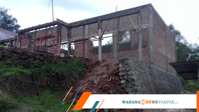 Pembangunan Ruang Lab Komputer SMP Panggegean, Terkesan Asal Jadi ...