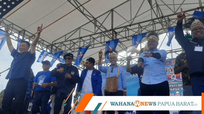 Puluhan Ribu Massa Pendukung Tumpah Ruah, Abdul Faris Umlati dan Petrus Kasihiw Kampanye Akbar ...