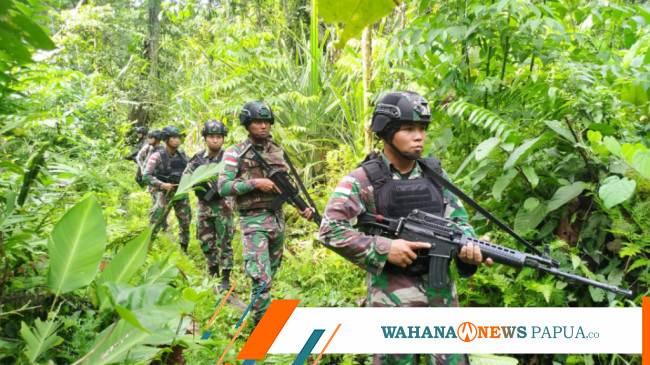 Pengamanan Patok Perbatasan, Prajurit Walet Hitam TNI Keluar Masuk ...