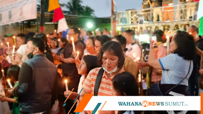 Kenang Brigadir Josua, Warga Tapteng Gelar Aksi 1000 Lilin di Tugu ...