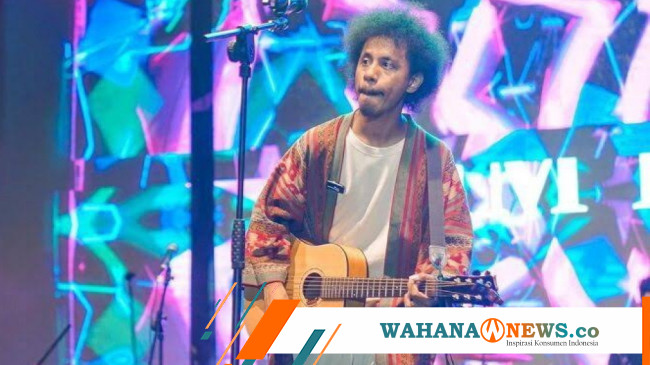 Deretan Fakta Menarik Raim Laode yang Populer Lewat Lagu 'Komang ...