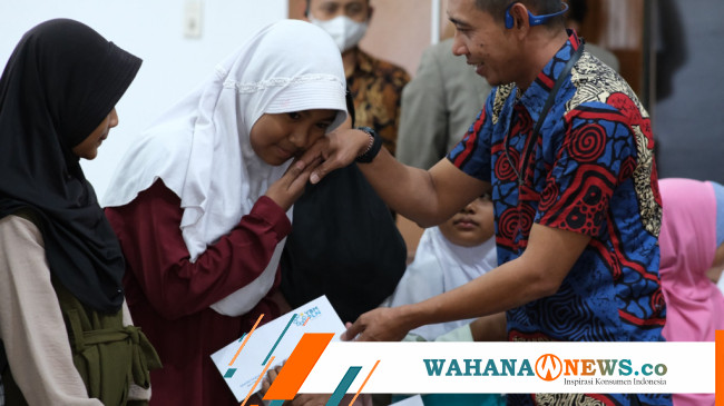 YBM PLN UP3 Sumedang Santuni 50 Anak Yatim Dhuafa - Wahana News