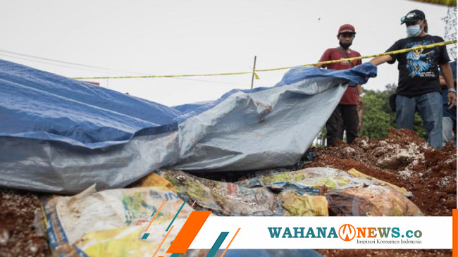 Beras Bansos Depok yang Dikubur Rusak Akibat Hujan Deras - Wahana News