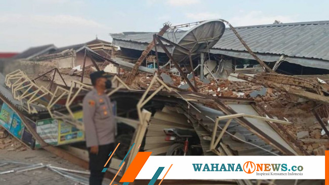 Sudah Berikan Tanda-tanda, Minimarket di Pasirjambu Ambruk - Wahana News