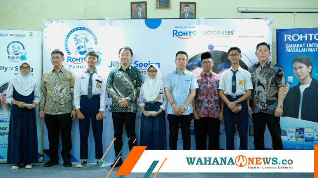 PT Rohto Laboratories dan Bank Resona Perdania Bagikan Kacamata Gratis ...